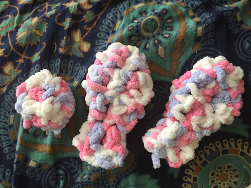 Ravelry: Reusable Water Bombs pattern by Alicia Simon