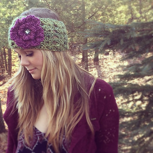 Ravelry: Country Cottage Ear Warmer pattern by Sarah Moss