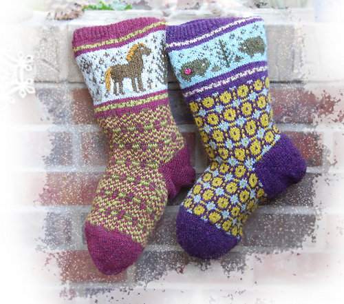 Ravelry: Solstice Glow stocking pattern by bunnymuff - Mona Zillah
