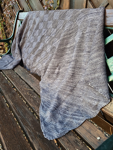 Ravelry: Central Wrap pattern by Mone Dräger