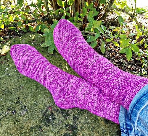 Ravelry: Scribble Socks pattern by Mone Dräger