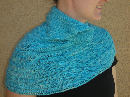 Ravelry: Jessica Knits a Cowlette pattern by Jessica Anderson
