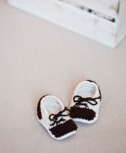 Ravelry: Brogues pattern by Mon Petit Violon