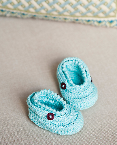 Ravelry: Molded Clogs pattern by Mon Petit Violon