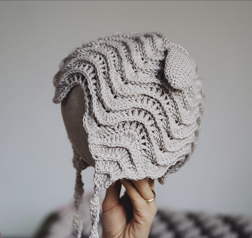 Ravelry: Baby Lamb Bonnet pattern by Mon Petit Violon