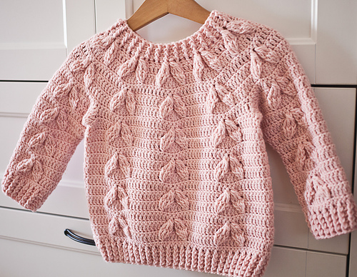 Ravelry: Magnolia Sweater pattern by Mon Petit Violon