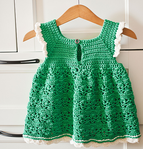 Ravelry: Anneka Dress pattern by Mon Petit Violon