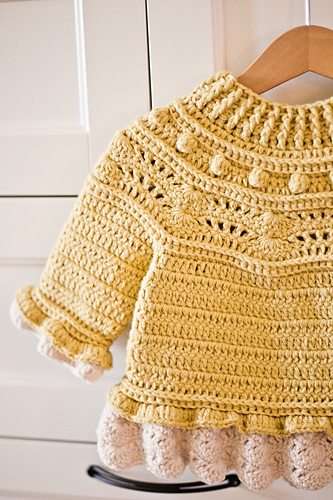 Ravelry: Ranunculus Sweater pattern by Mon Petit Violon
