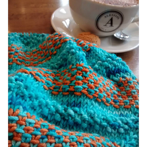 Ravelry: Linen Weave Triangle pattern by Susan Ashcroft