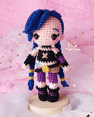Ravelry: Mini Jinx & Arcane Jinx pattern by Regina Henn