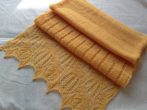 Ravelry: Panna Frost Flower Lace Shawl pattern by Foldi knit