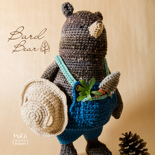 Ravelry: Bard Bear pattern by MoRAmadePattern