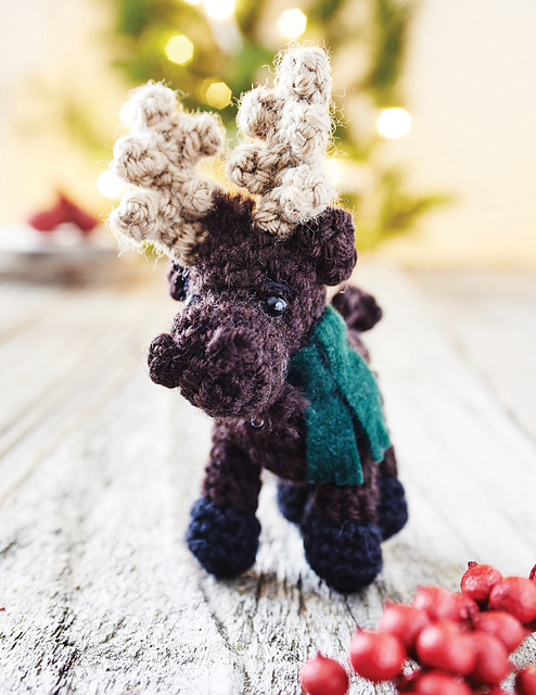 Ravelry: Moose pattern by Megan Kreiner