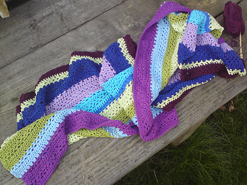 Ravelry: Cobweb cover pattern by Claire Bojczuk