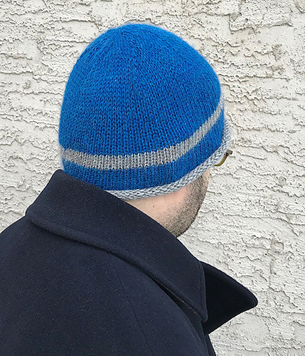 Ravelry: Blue Toque With Grey Stripes pattern by Mouton Rouge