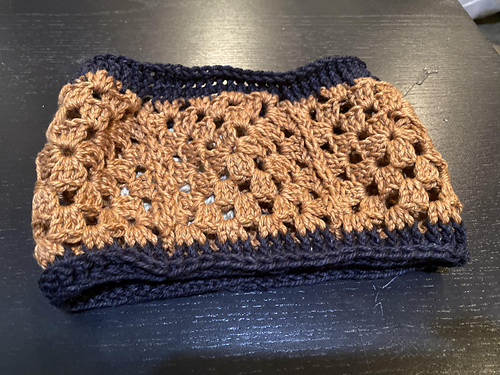 Ravelry: Granny Square Cowl pattern by Salena Baca