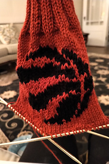 Ravelry: I knit for Raptors! pattern by Elizabeth Whitfield