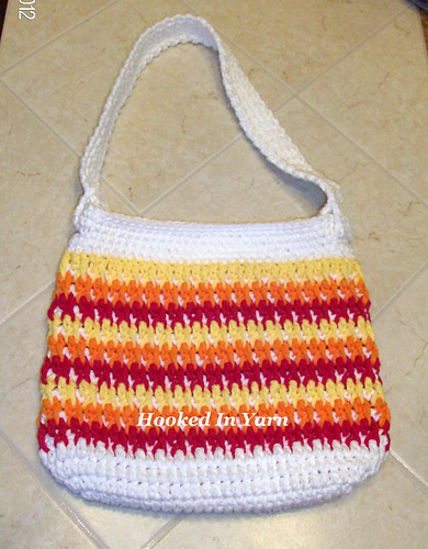 Ravelry: INside OUT Bag pattern by Shelly Mason
