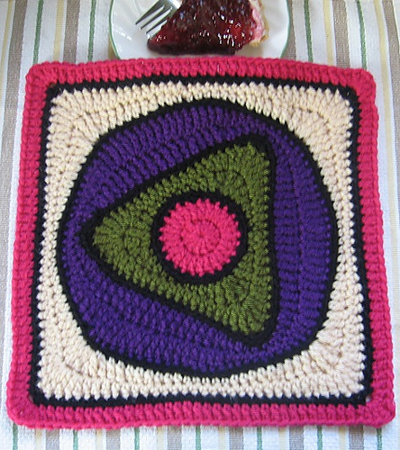 Ravelry: Triangle Tango 12" Square pattern by FireCats Design