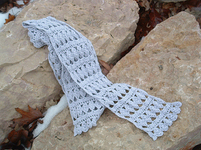 Ravelry: Seashell Scarf pattern by DMC