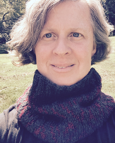 Ravelry: Flor Vieja pattern by Leslie Roth