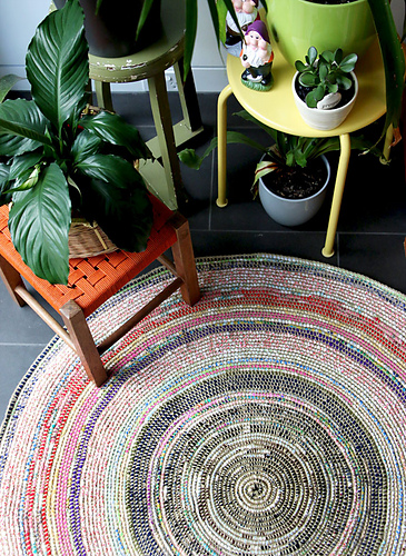 Ravelry: Coil & Crochet Scrap Fabric Rug pattern by Cintia Gonzalez