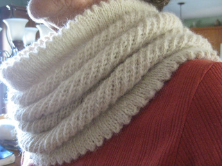 Ravelry: myrnacapurna's Willow Cowl