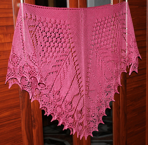 Ravelry: Raspberry Dream Shawl pattern by Anna Ryabova