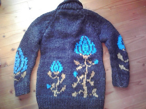 Ravelry: Long Cowichan pattern by naganasu