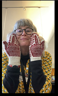 Ravelry: nanalb's Angry Mittens