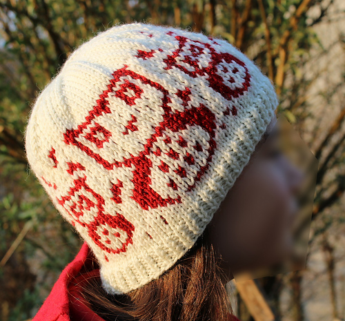 Ravelry: Owlette Hat pattern by Taiga Hilliard