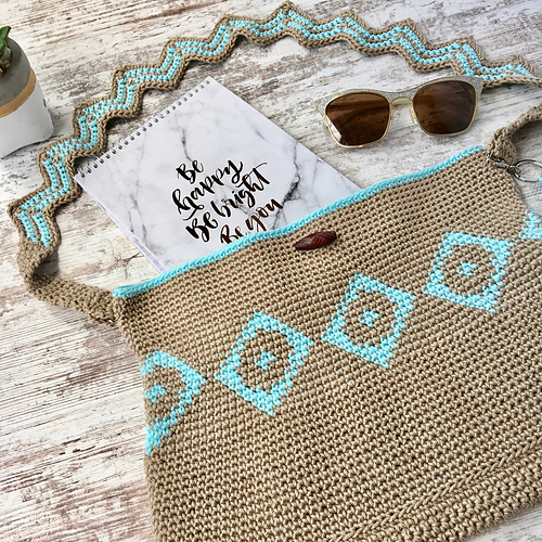 Ravelry: Chasing Diamonds Bag pattern by Tonya Bush