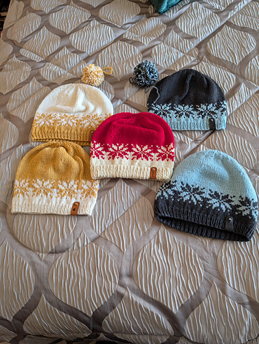 Ravelry: FEBRUARlua/February hat pattern by MaBe