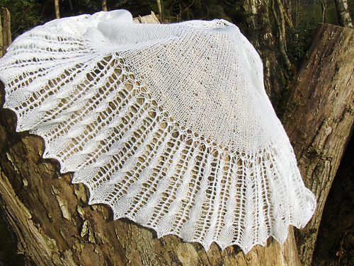 Ravelry: Ruff Shawl pattern by Kieran Foley