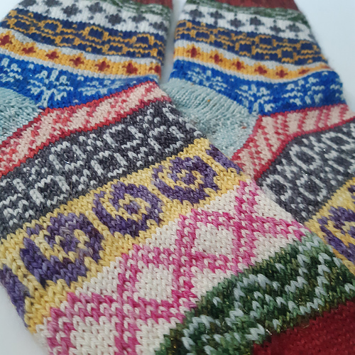 Ravelry: Advent Socks 2022 pattern by Natalie Sheldon
