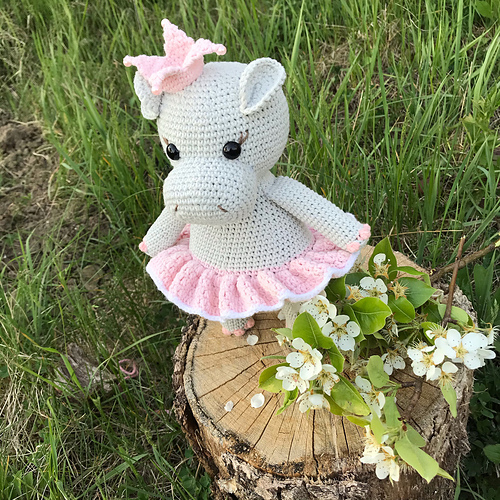 Ravelry: Hippopotamus Princess Molly pattern by Nadegda Zatenackaya
