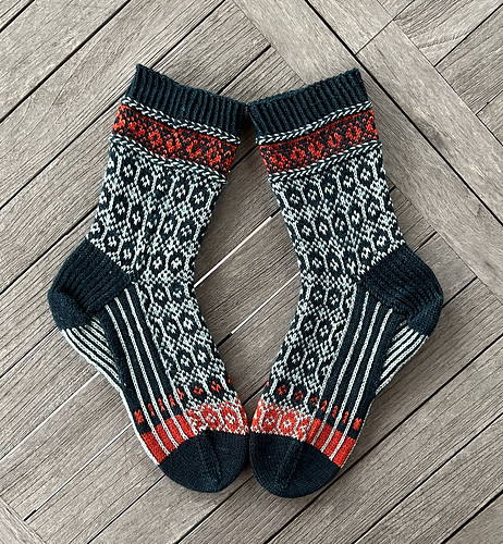 Ravelry: Rhaenyra Socks pattern by KnittyMelissa