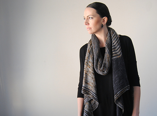 Ravelry: Diaemus pattern by Lisa Mutch
