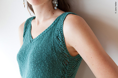 Ravelry: Laresca pattern by Corrina Ferguson