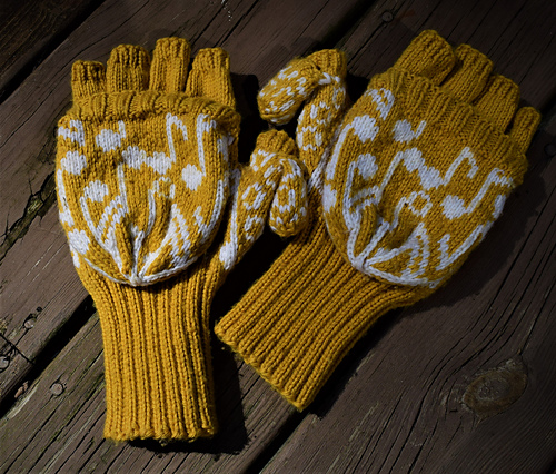 Ravelry: Danny Boy Musical Convertible Mittens pattern by Stephanie Snelten
