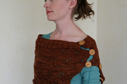 Ravelry: Tsu Wrap pattern by Gretchen Ronnevik