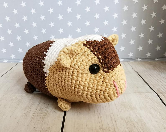 Ravelry: Guinea Pig pattern by Karolina Czekańska