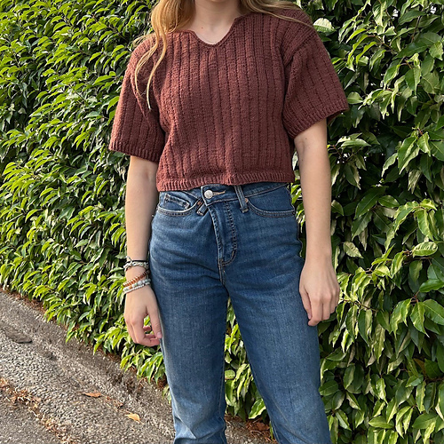 Ravelry: Texture Vee Tee pattern by Nicole ThorsonKnits