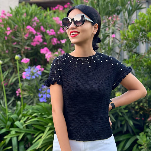 Ravelry: Top Perlé pattern by Nicole Tobar