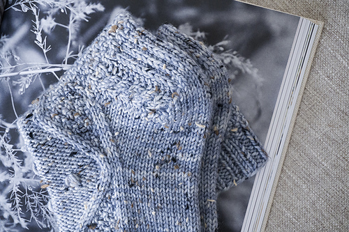 Ravelry: Frosty Meadow socks pattern by Anna Radchenko