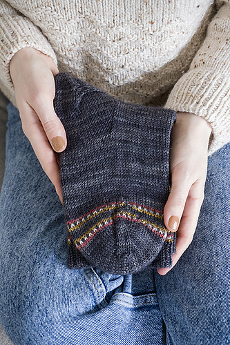 Ravelry: Winter Cabin Charm socks pattern by Anna Radchenko