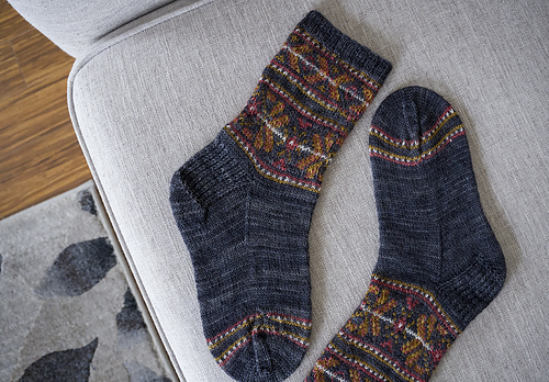 Ravelry: Winter Cabin Charm socks pattern by Anna Radchenko