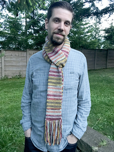 Ravelry: Tundra Scarf pattern by Nona Davenport