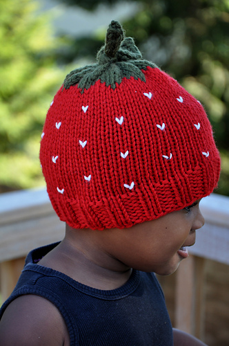 Ravelry: Strawberry Hat pattern by Nona Davenport