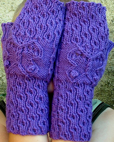 Ravelry: Flutterby pattern by Karen Fournier